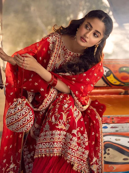 AYIKA – Traditional Image